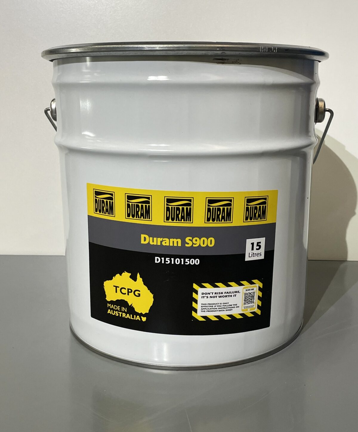 Waterproofing clear barrier to stop leaks - Duram S900